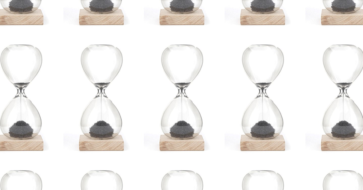 » Kikkerland Magnetic Hourglass